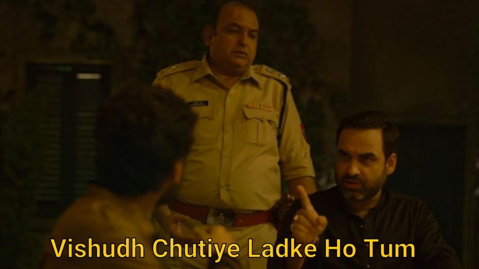 Tum Iske Liye Hamare Darwaze Pe Chale Aaye - Meme Template