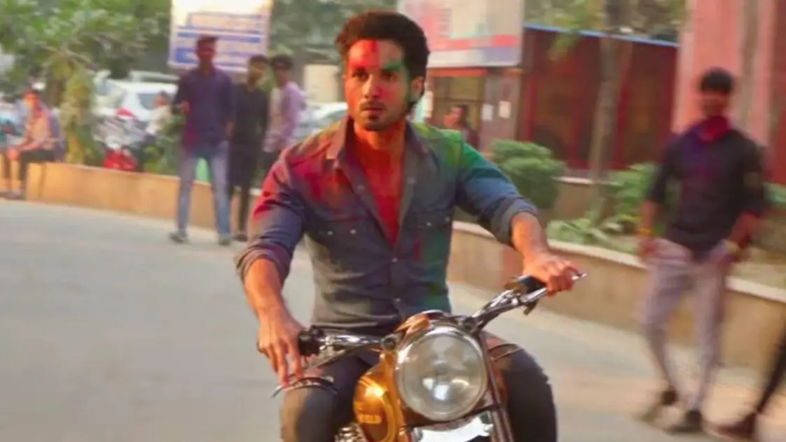 Ye Lo Paani Peelo - Meme Template